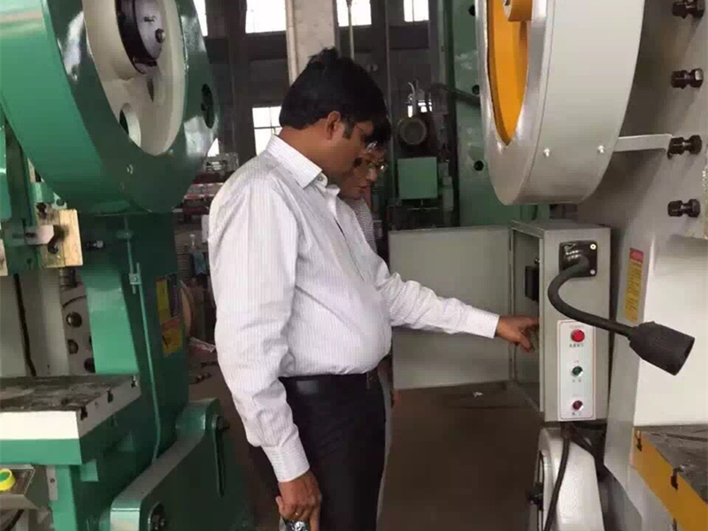 About Us - Hydraulic Press Machine, Power Press, Shearing Machine ...